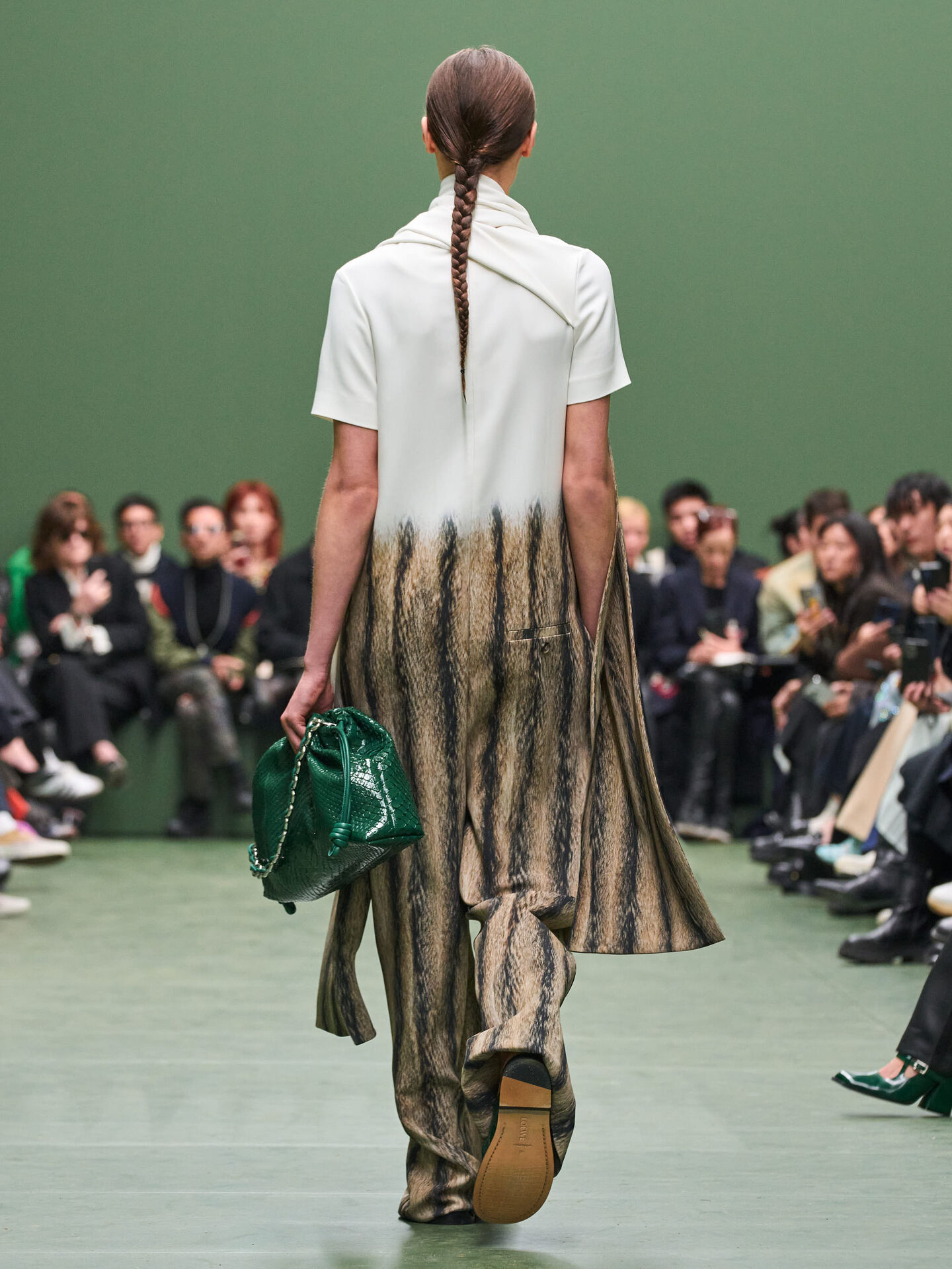 LOEWE Women's 2024 Fall / Winter Runway Collection